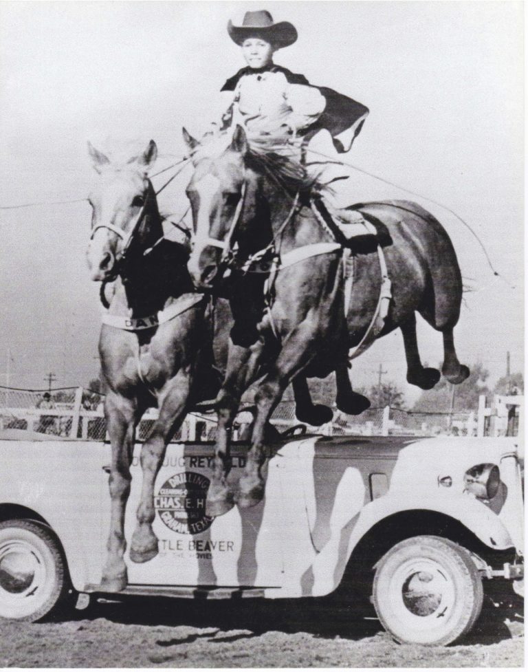 Reynolds, Don - Inductee of the Texas Rodeo Cowboy Hall of Fame